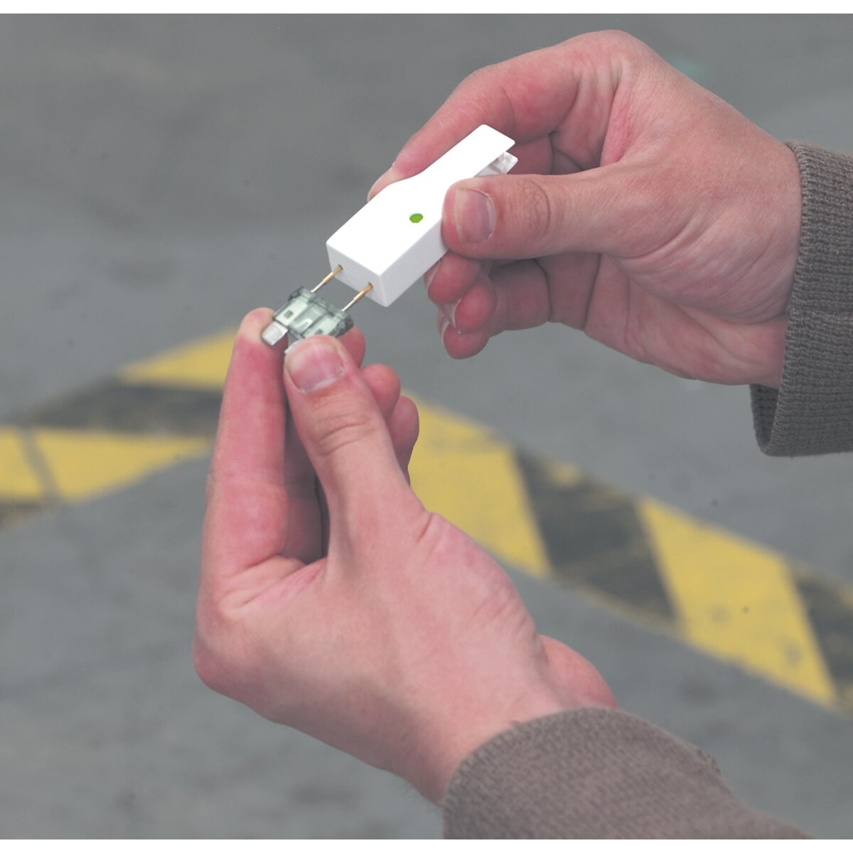 Automotive Fuse Checker & Puller | Building Materials Online