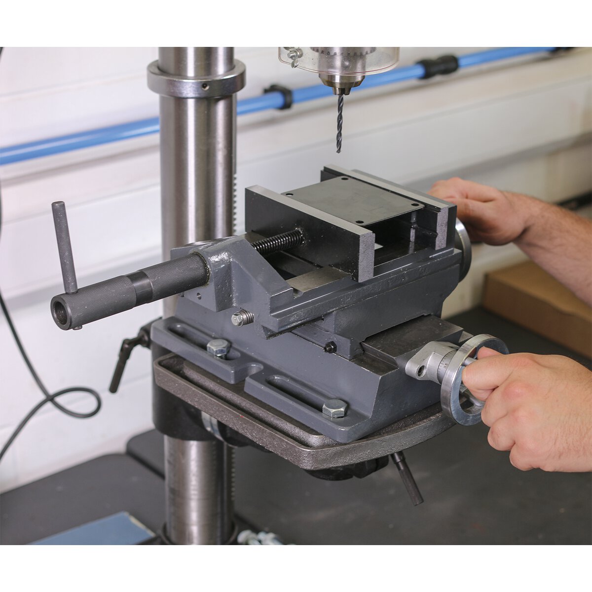 Cross Vice 150mm Professional | Building Materials Online