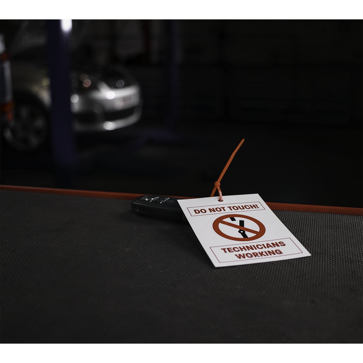 Hybrid/Electric Vehicle Keyring Warning Tag | Building Materials Online