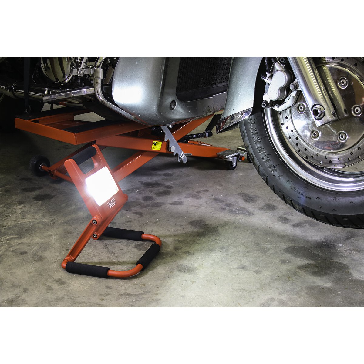 Rechargeable Fold Flat Floodlight 10W SMD LED Lithium-ion | Building ...