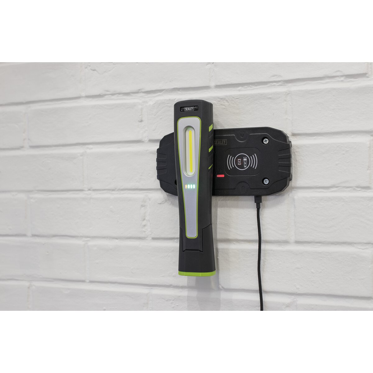 Inspection Lamp 5W (x2) & Double Wireless Charging Base | Building ...