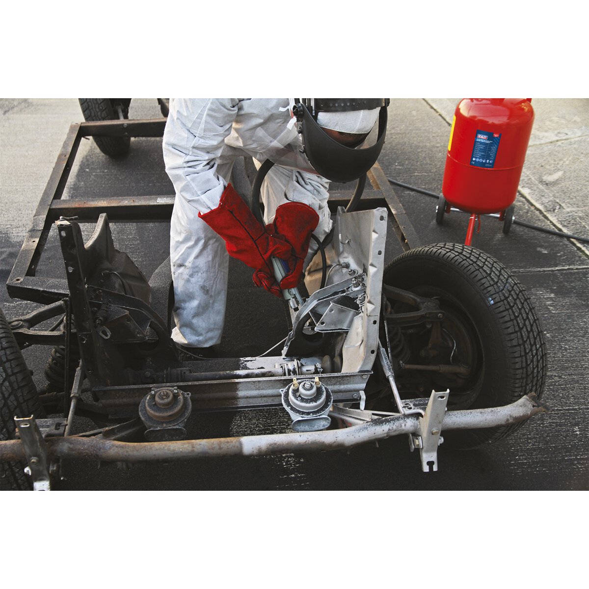 Shot Blaster with Water Trap & Wheels 37L | Building Materials Online